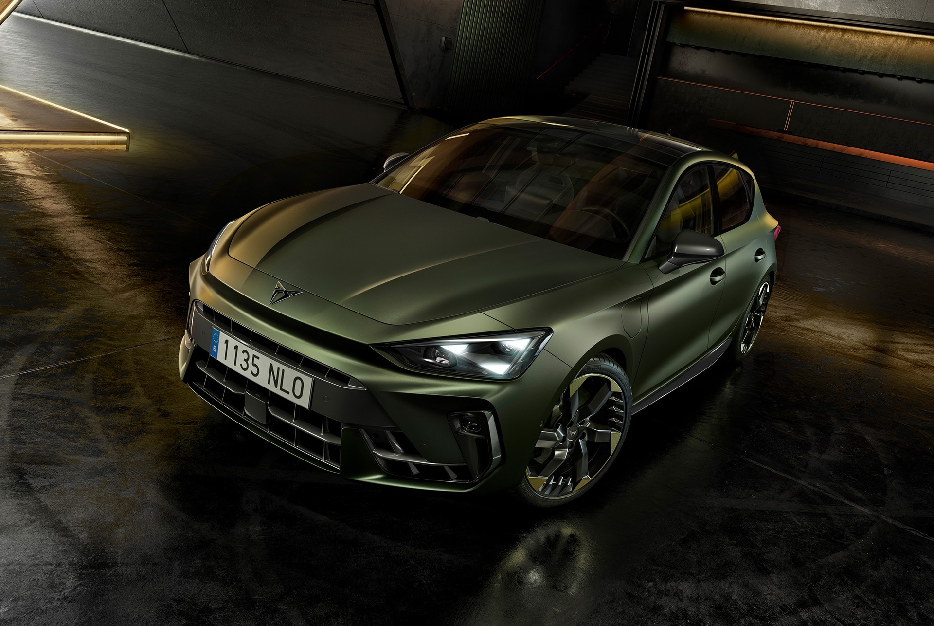 CUPRA Leon e-HYBRID/Plug-in Hybrid Hot Hatchback (PHEV) | CUPRA